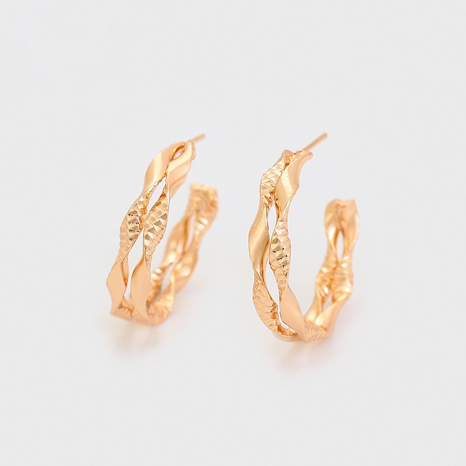 Medias Arracadas Dama Trenzadas Facetadas Oro 18K Laminado Dorado